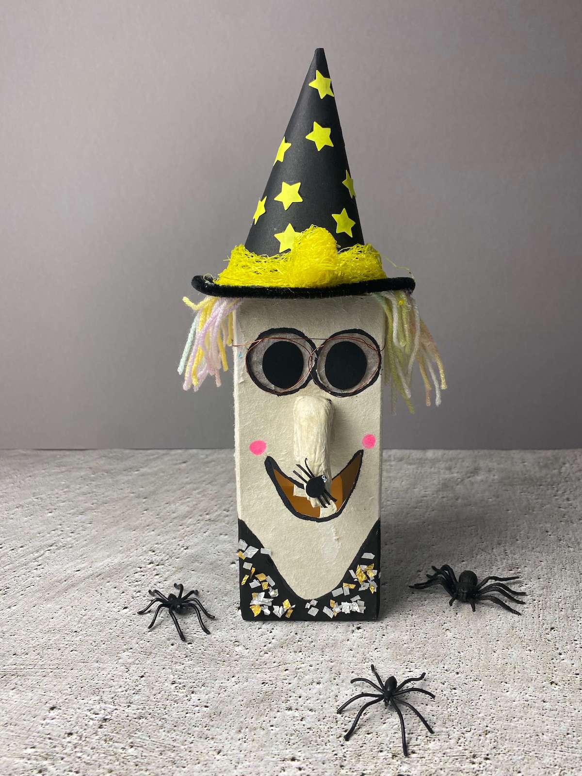 hexen-laterne-aus-milchttuete-basteln-diy-halloween-hexenparty 2 ...